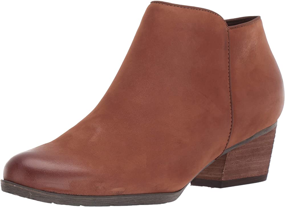 Best Womens Leather Boots for Travel